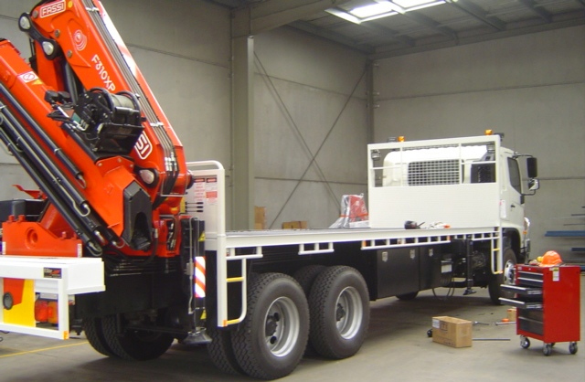 Crane Servicing Solutions - 600 Cranes Australasia